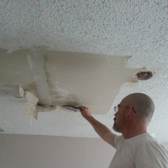 3 Ways to Deal With a Popcorn Ceiling - Plano